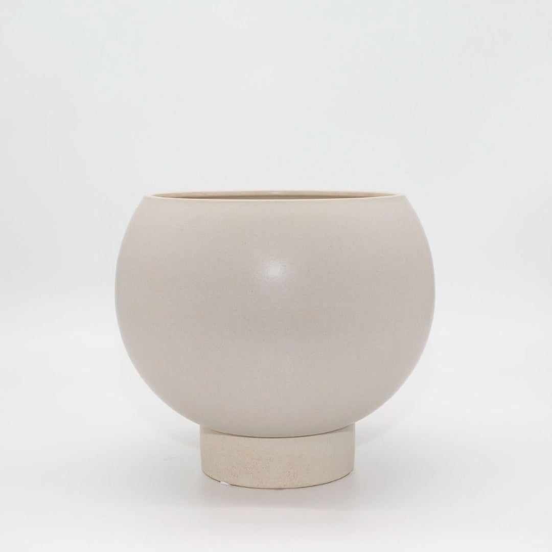 Orbit Planter Oatmeal Large | Minty Greenhouse